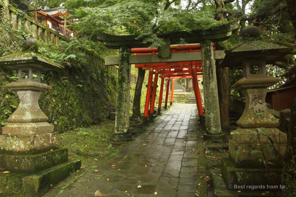 Shrines: A Brief Manual – Best regards from far,