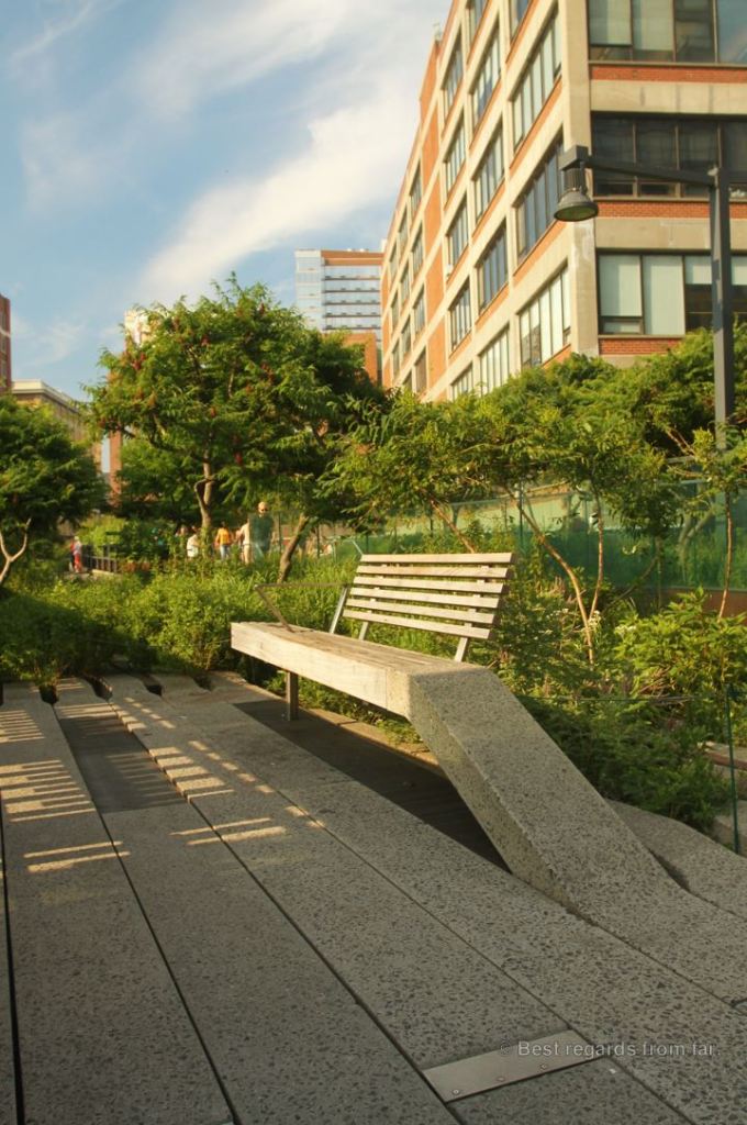 Strolling New York City’s High Line – Best regards from far,