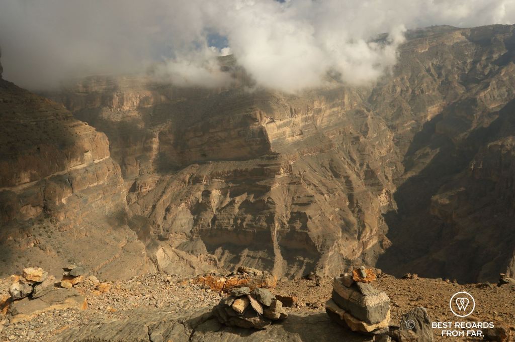 Climbing up the balcony in Jebel Shams – Best regards from far,