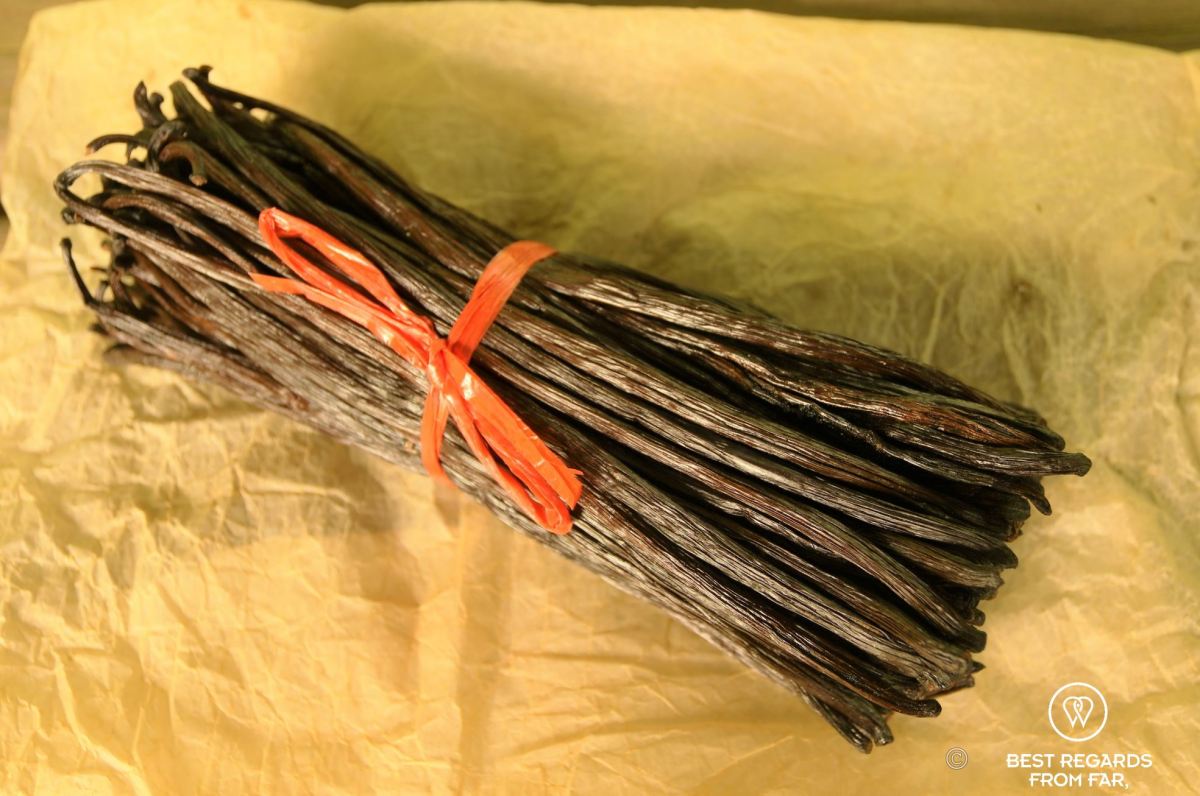 Vanilla heaven in the mountains of Réunion – Best regards from far,
