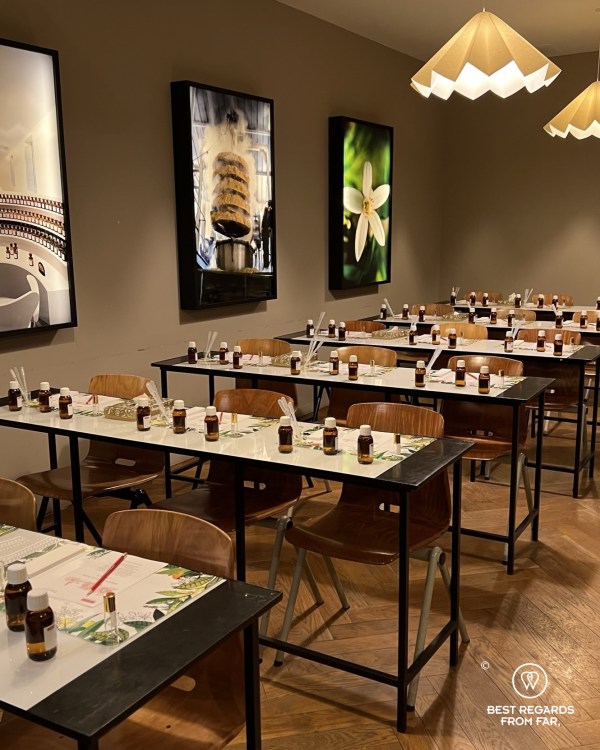 Become a perfumer for a day! – Best regards from far,